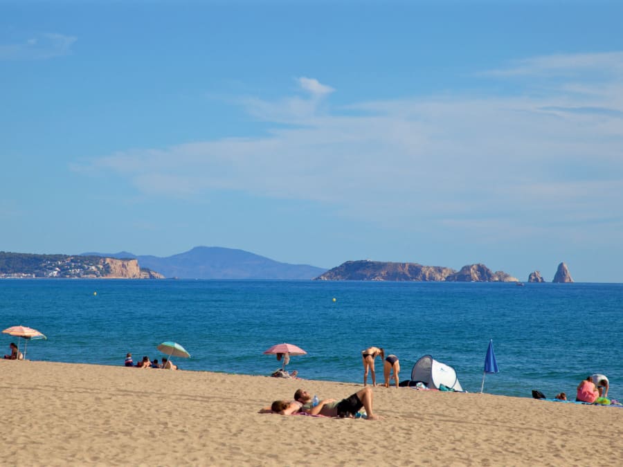 Neptuno Campsite | Costa Brava | Eurocamp