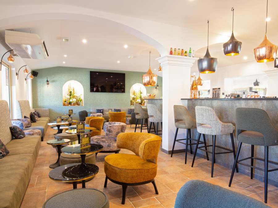 Esterel, St Raphael | Riviera | Eurocamp