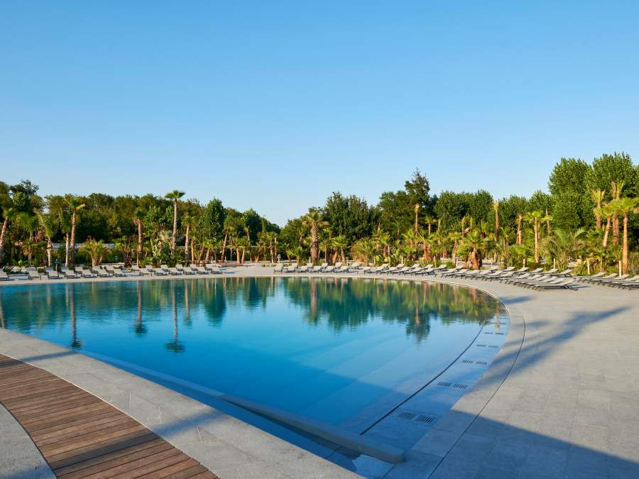 Les Prairies de la Mer Resort | Riviera | Eurocamp