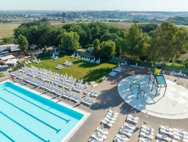 Camping Fabulous Village | Rome | Eurocamp