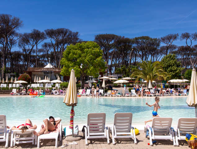 Camping Fabulous Village | Rome | Eurocamp