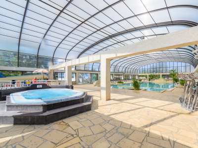 La Croix du Vieux Pont, Berny Rivière | Paris | Eurocamp