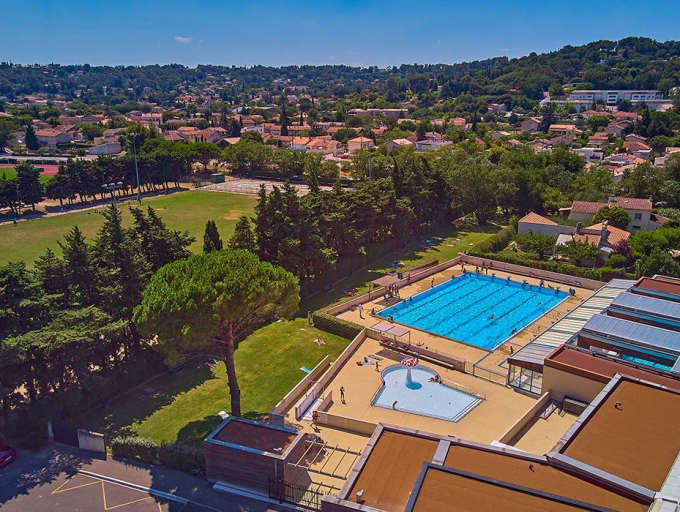 Les Avignon Campsite | Provence | Eurocamp