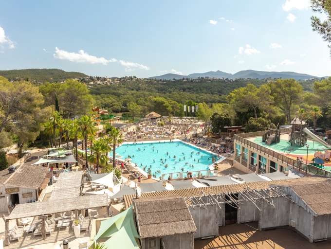 Holiday Green Village Plus | Riviera | Eurocamp