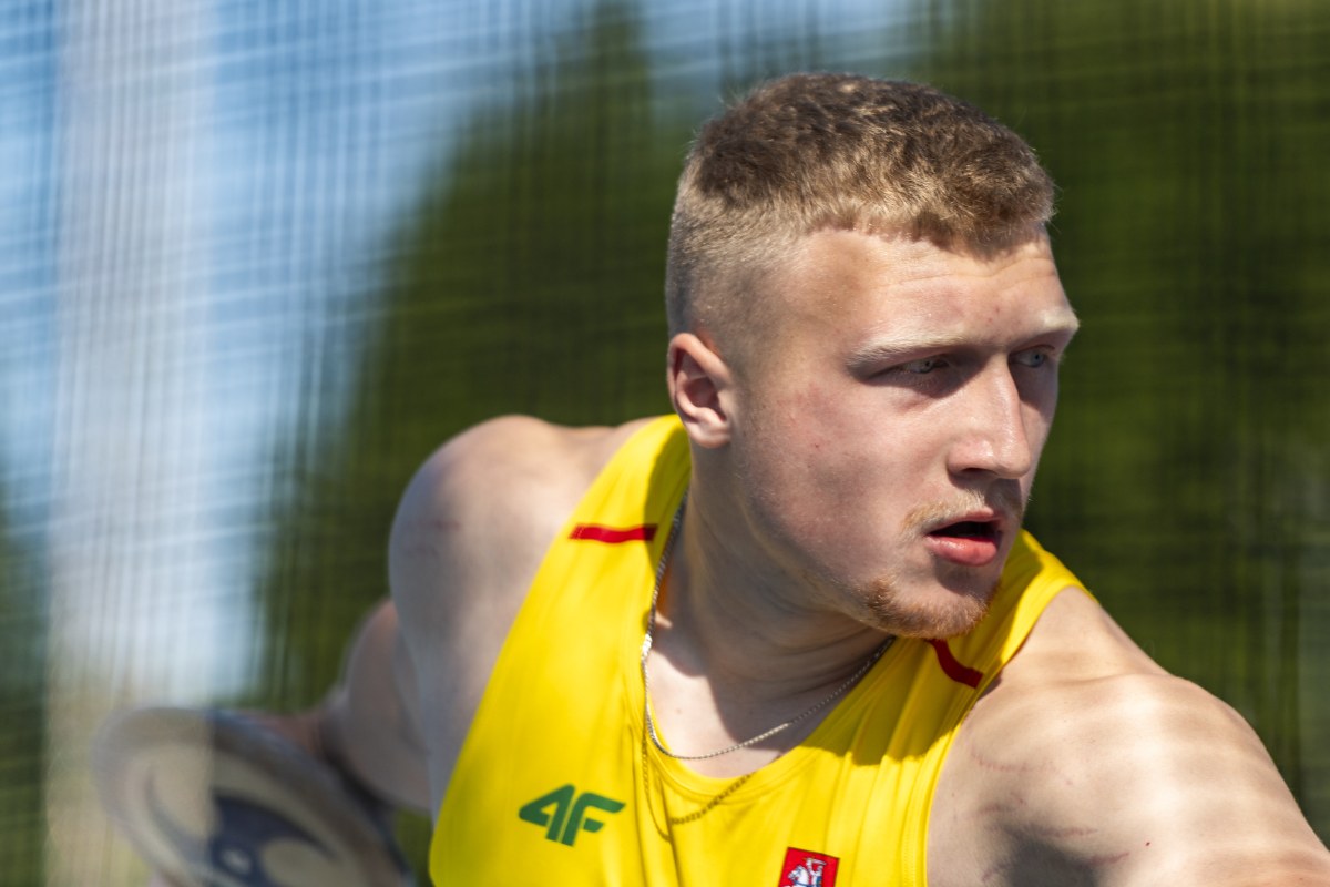 European U23 record! Alekna launches a massive 71.39m discus