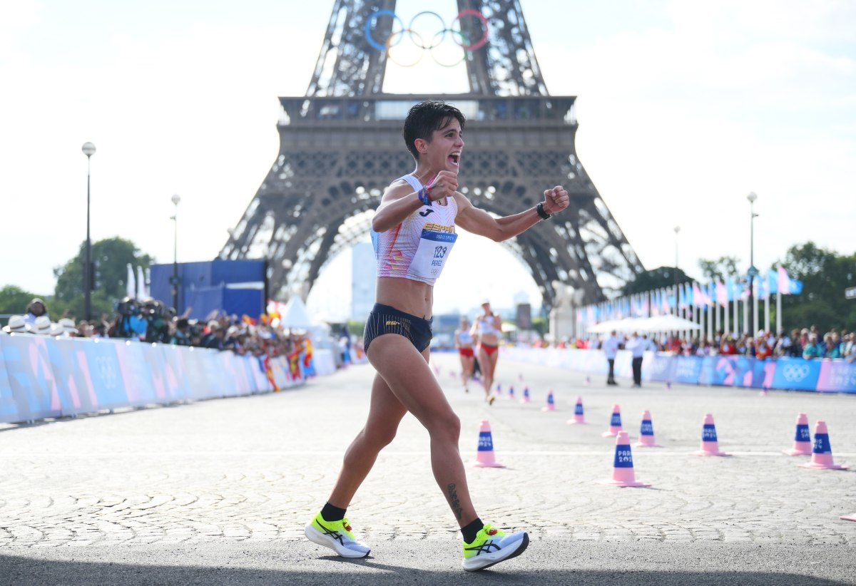 Martin and Perez deliver marathon race walk mixed relay gold for Spain