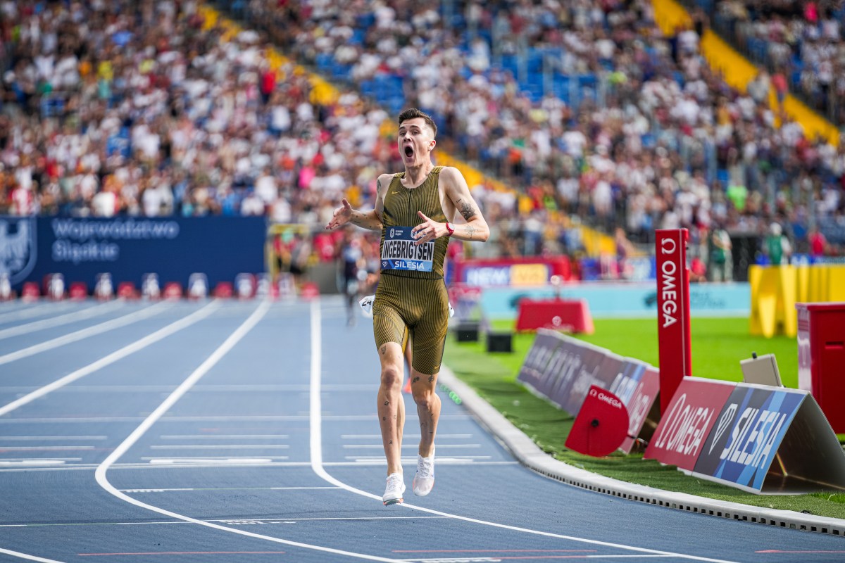 World record! Jakob Ingebrigtsen runs 7:17.55 in Silesia
