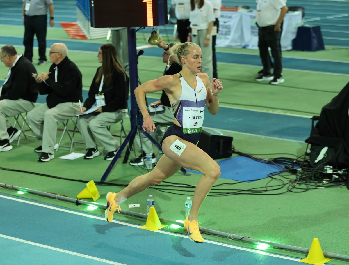 Sub-1:55! Keely Hodgkinson shatters world indoor 800m record with 1:54 ...