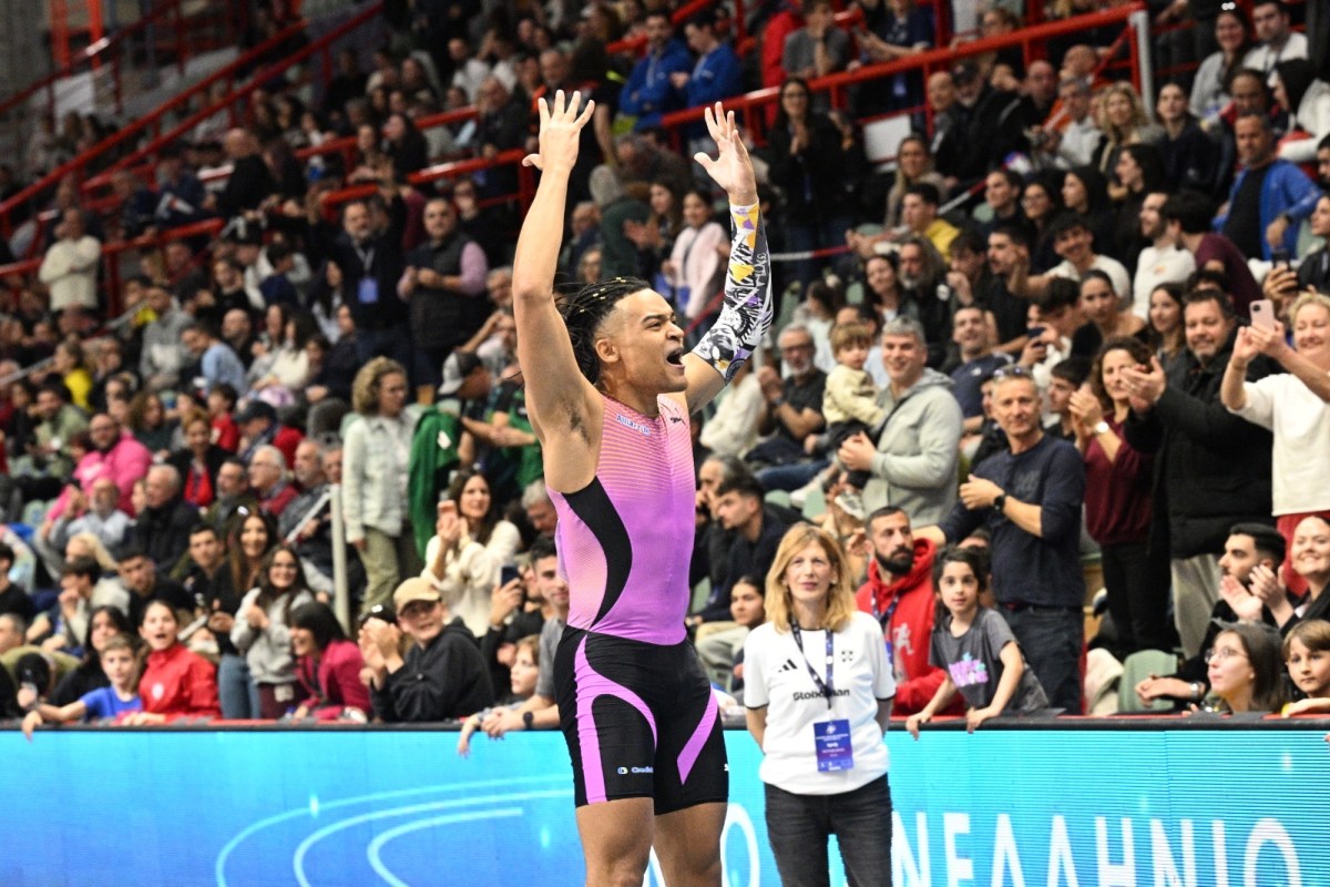 Second highest vaulter in history! Karalis clears 6.17m at the Greek ...