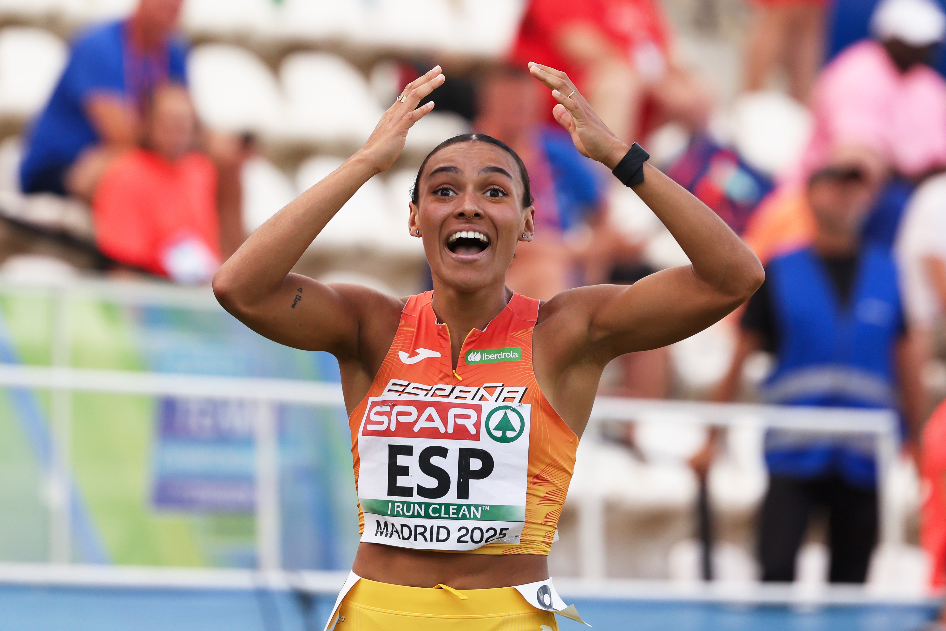 Spain's Bestue blasts to national record, championship record and ...