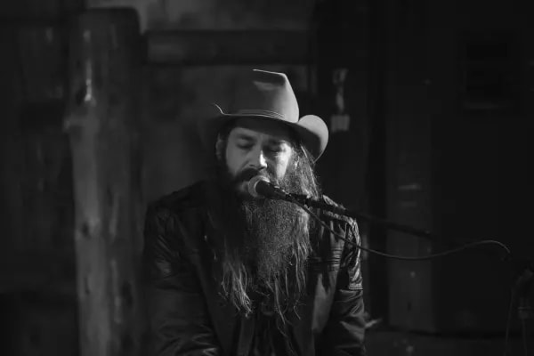 WARD DAVIS Tickets Feb 28, 2026, 9:00 PM | OUTHOUSE