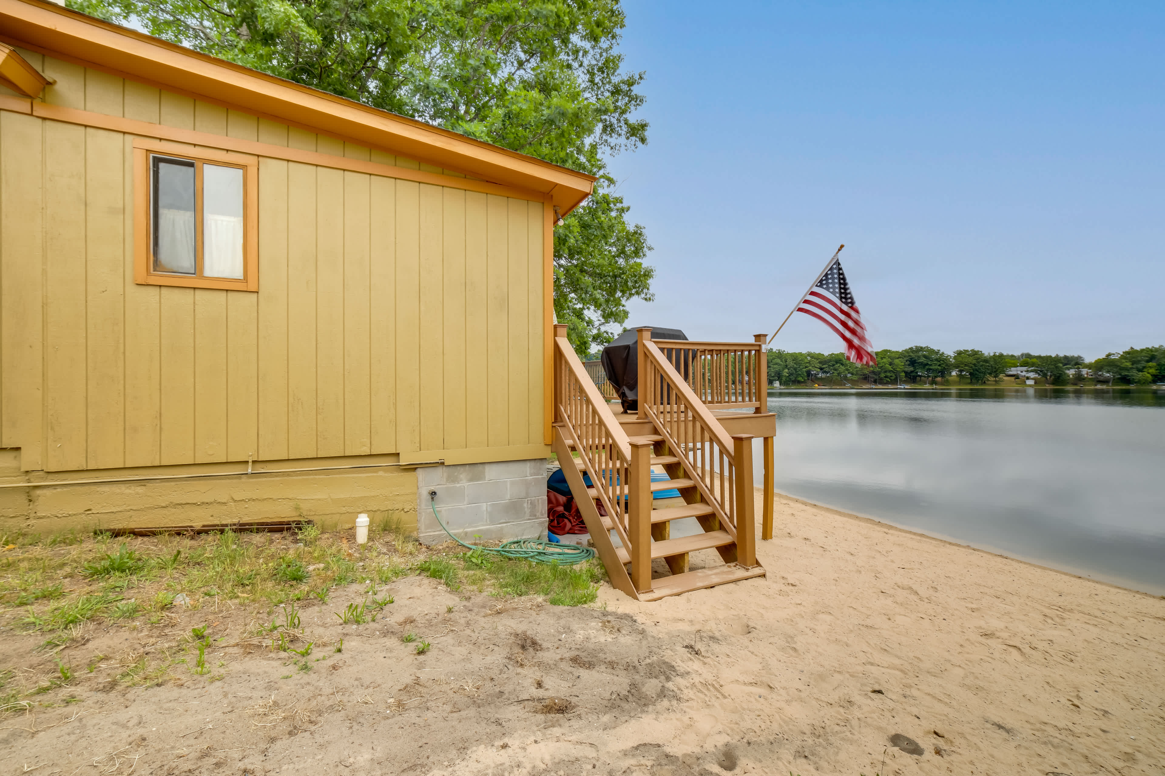 Waterfront Lake Cabin: Close to Boating & Fishing! | Evolve