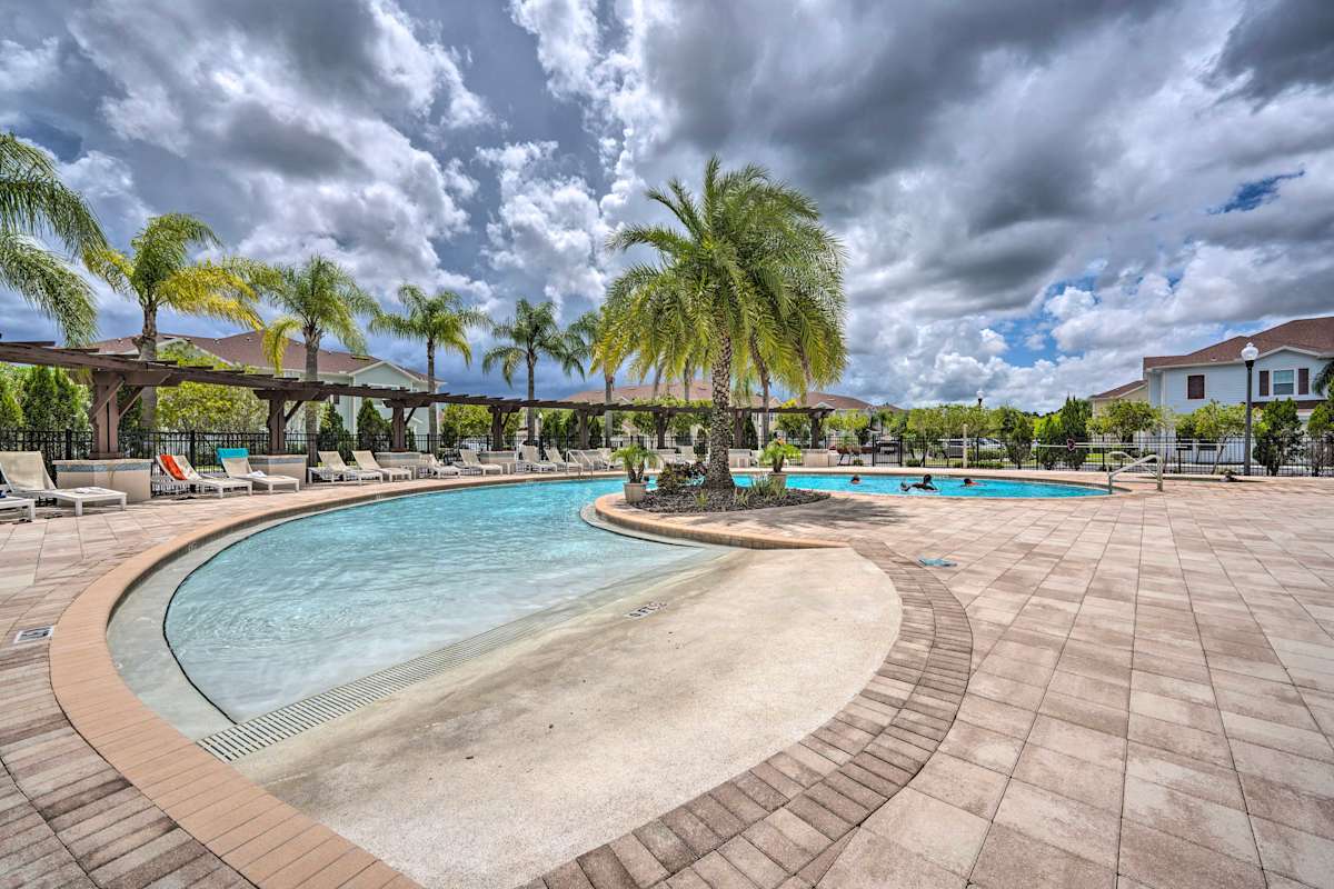 Resort Villa w/ Pool Access ~ 7 Mi to Disney! - Kissimmee, FL | Evolve