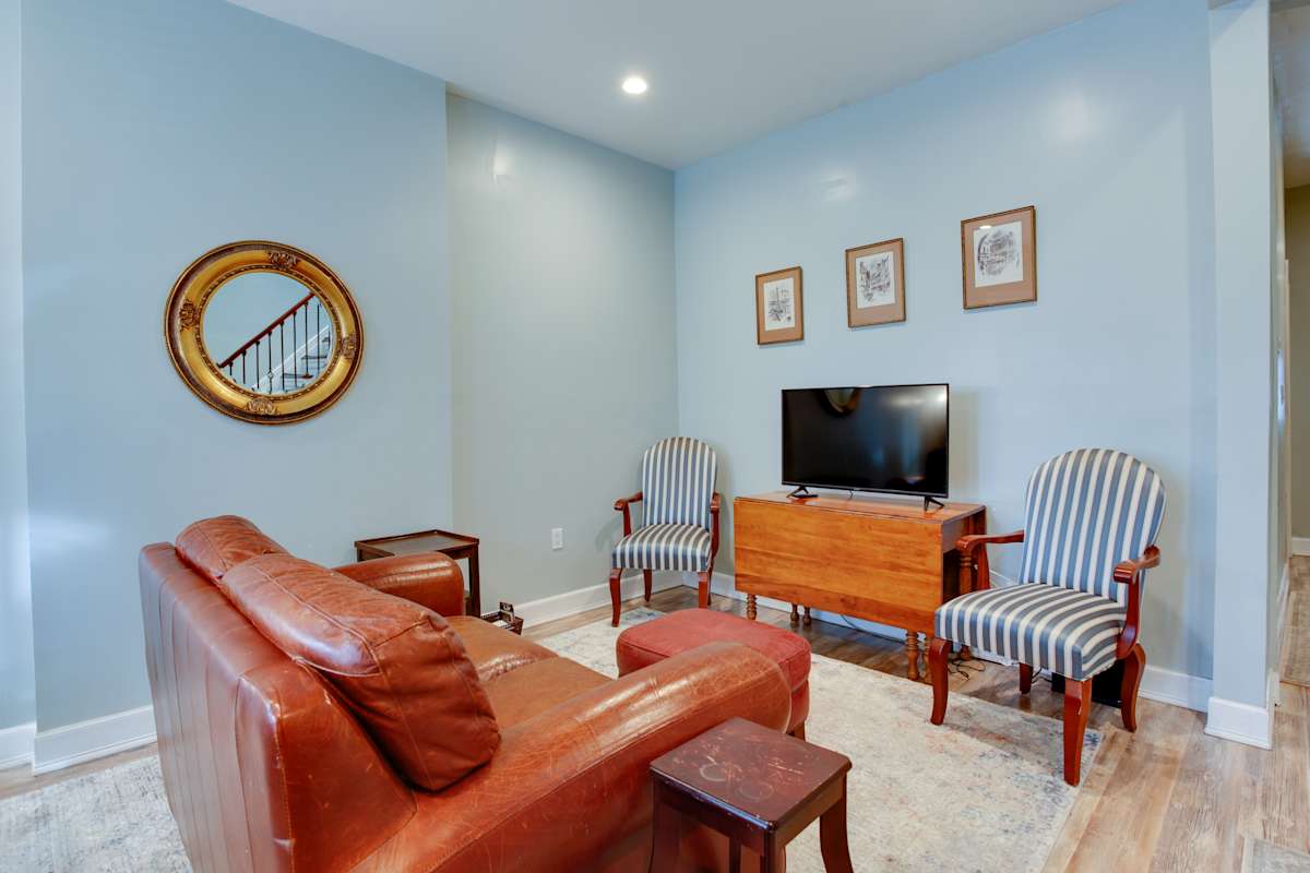 Jersey City Rental Near Manhattan & Brooklyn! | Evolve