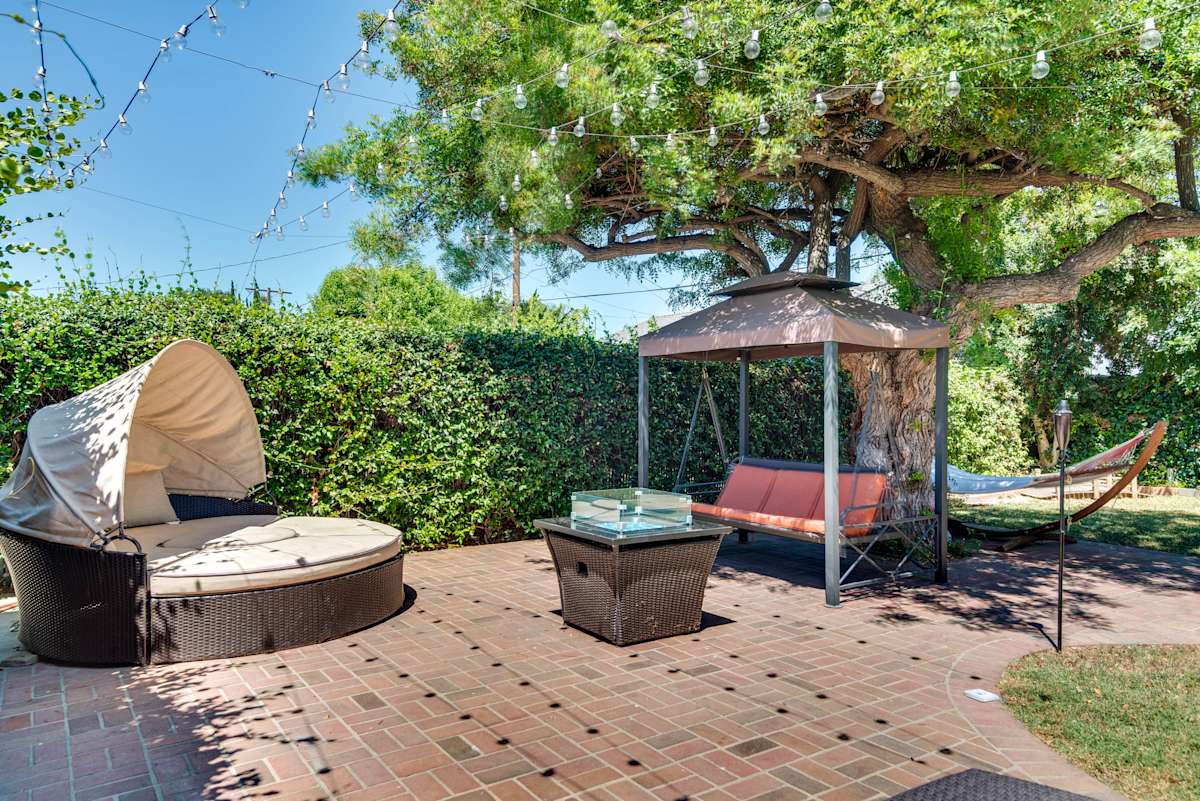 Pet-Friendly Van Nuys Home w/ Patio & Fire Pit | Evolve