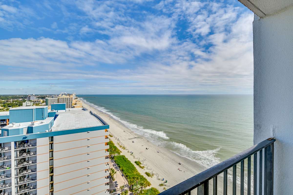 Oceanfront Myrtle Beach Condo w/ Balcony & Views! | Evolve
