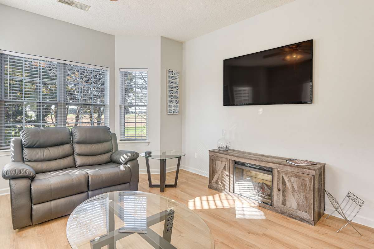 Legends Golf Condo ~ 10 Mi to Myrtle Beach Access! | Evolve