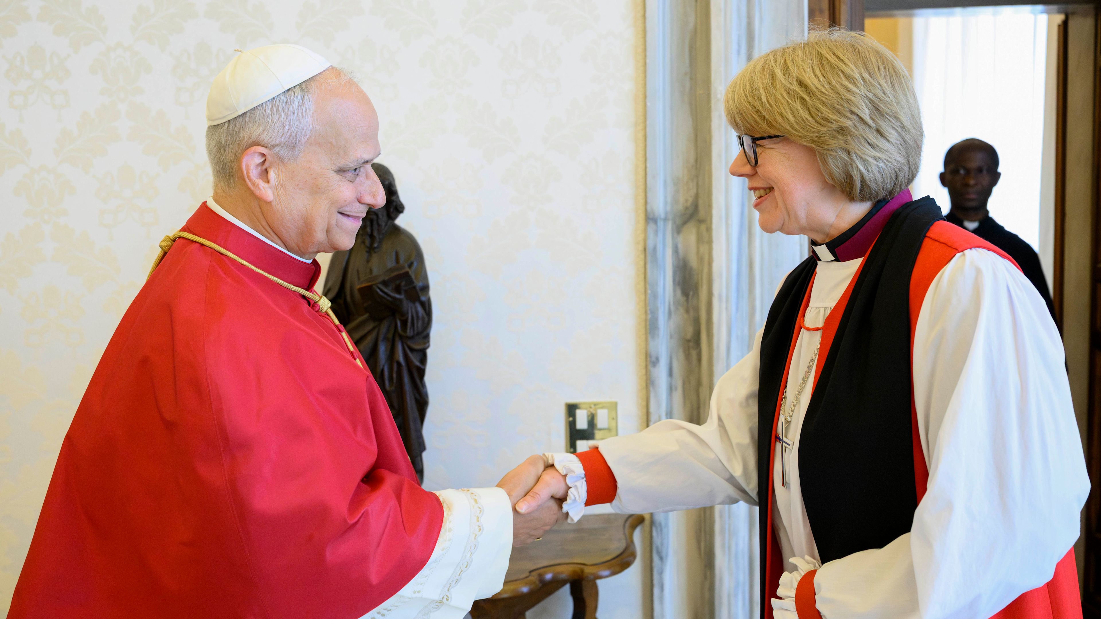 Pope Leo XI meets Archbishop of Canterbury Sarah Mullally amid ...