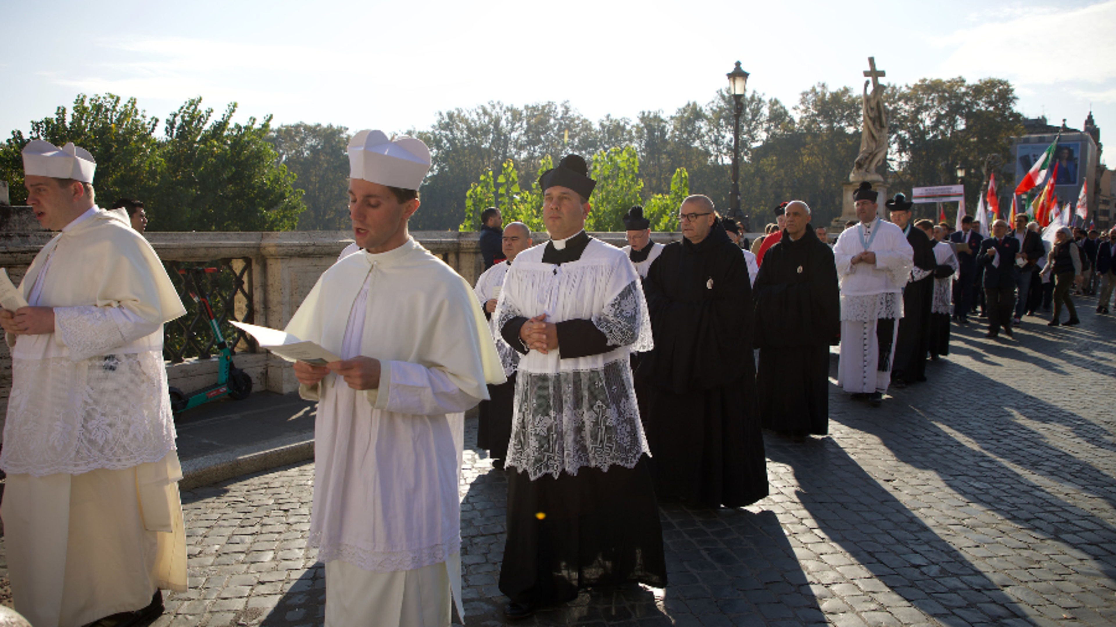 Italian cardinal leads Vespers at Pantheon for Traditional Latin Mass ...