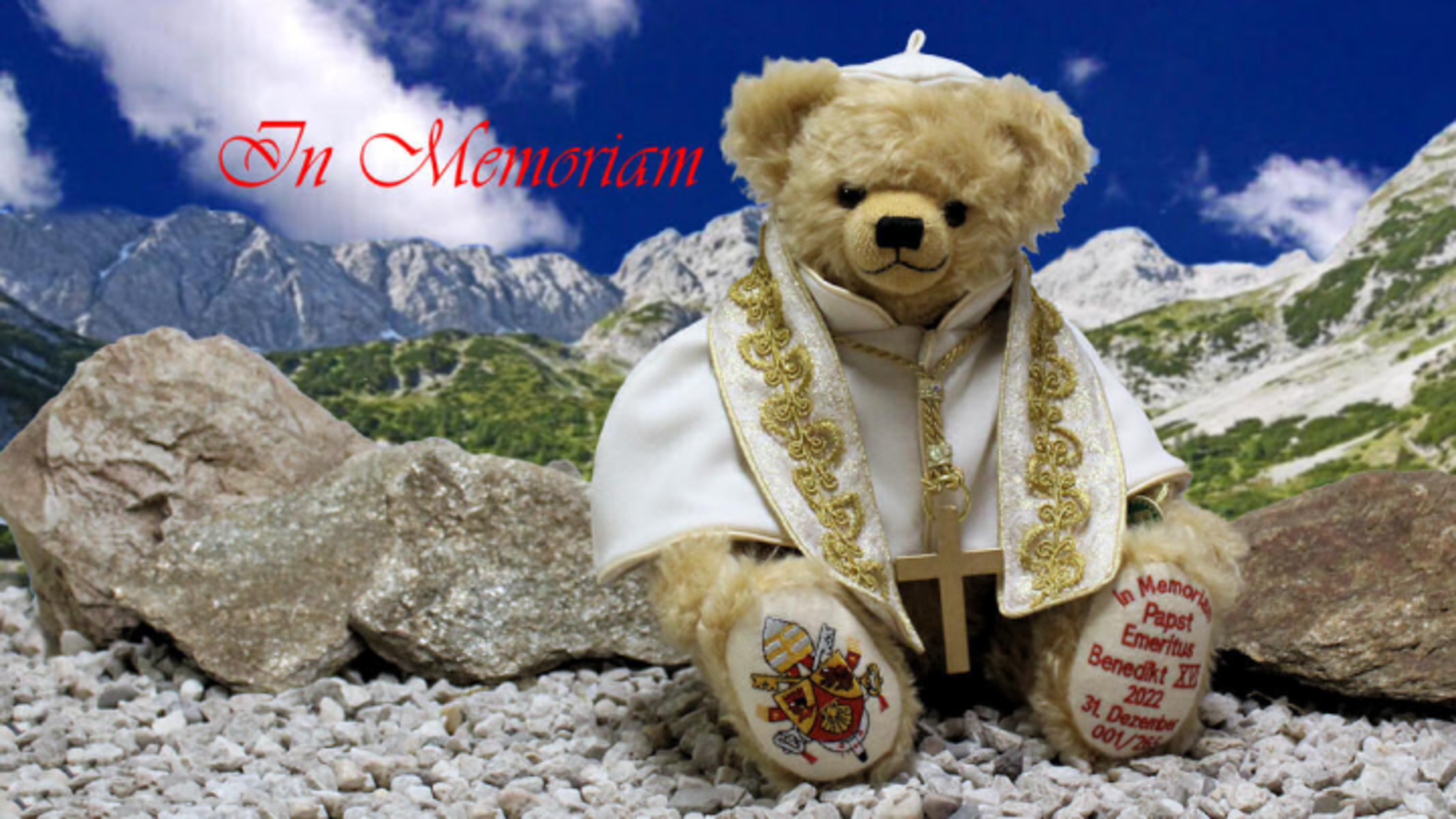Meet the ‘Benedict Bears’: Cuddly companions commemorate the late pope ...