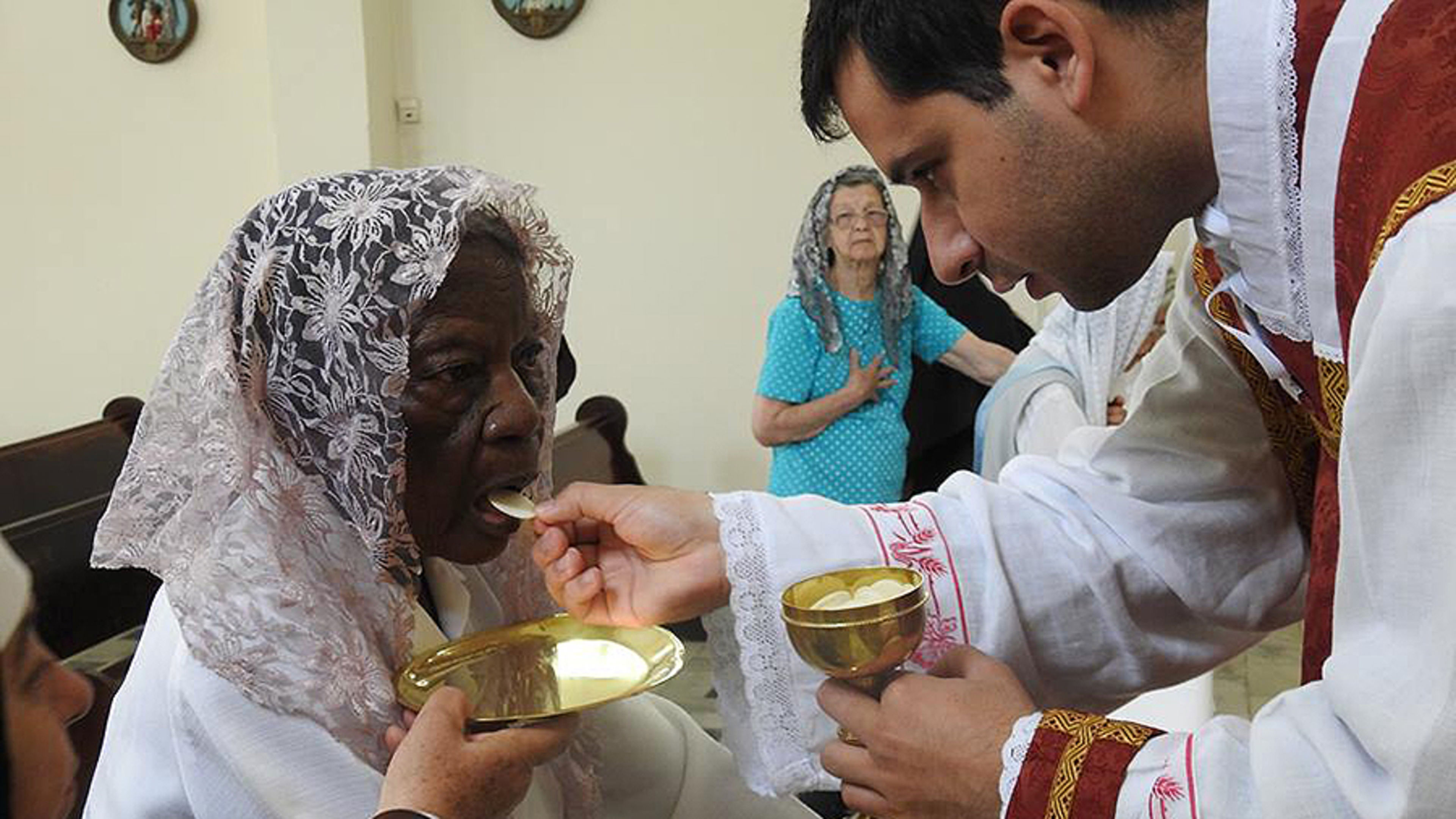 101-year-old woman receives First Communion