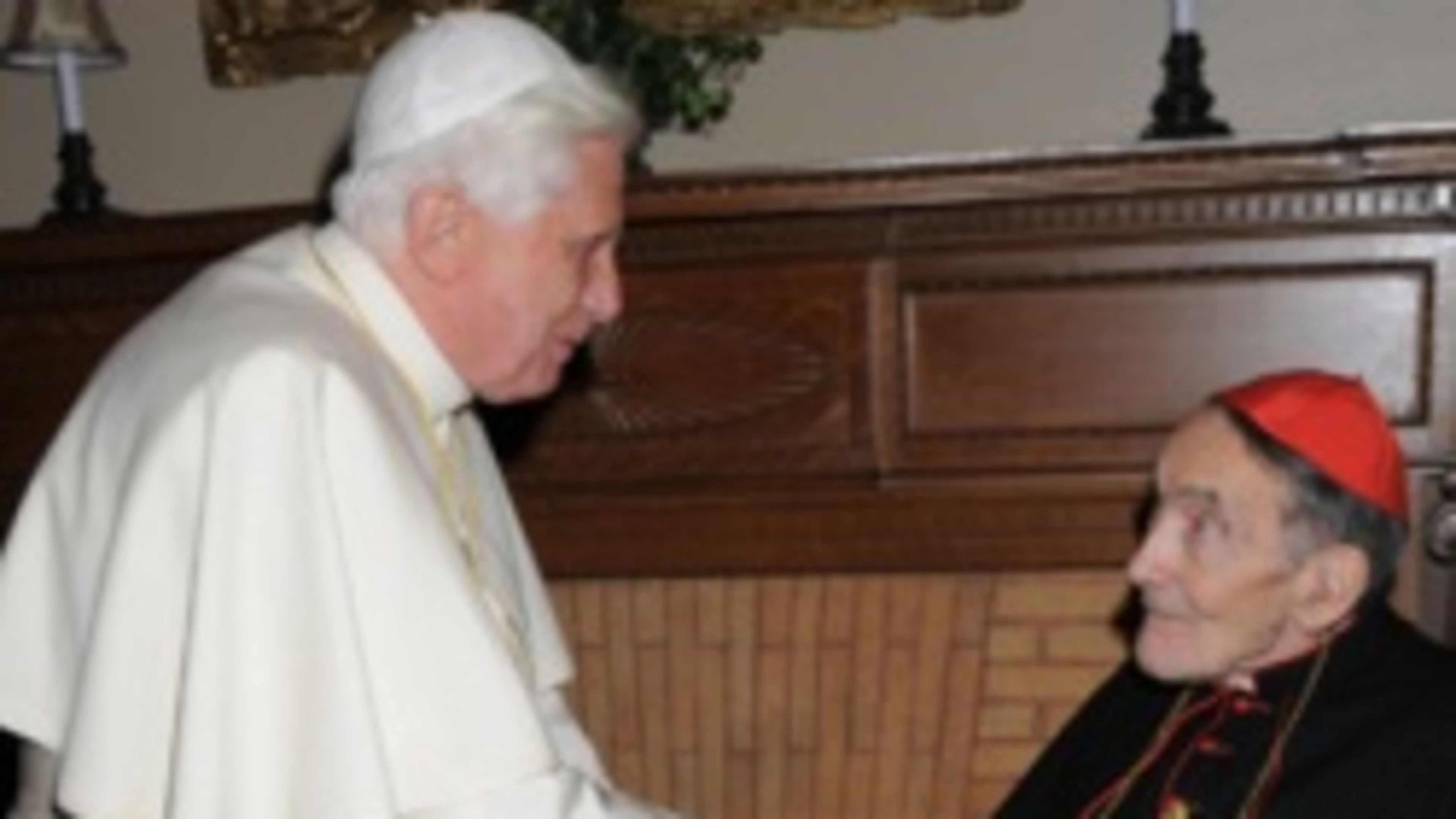 Cardinal Avery Dulles passes away at Fordham