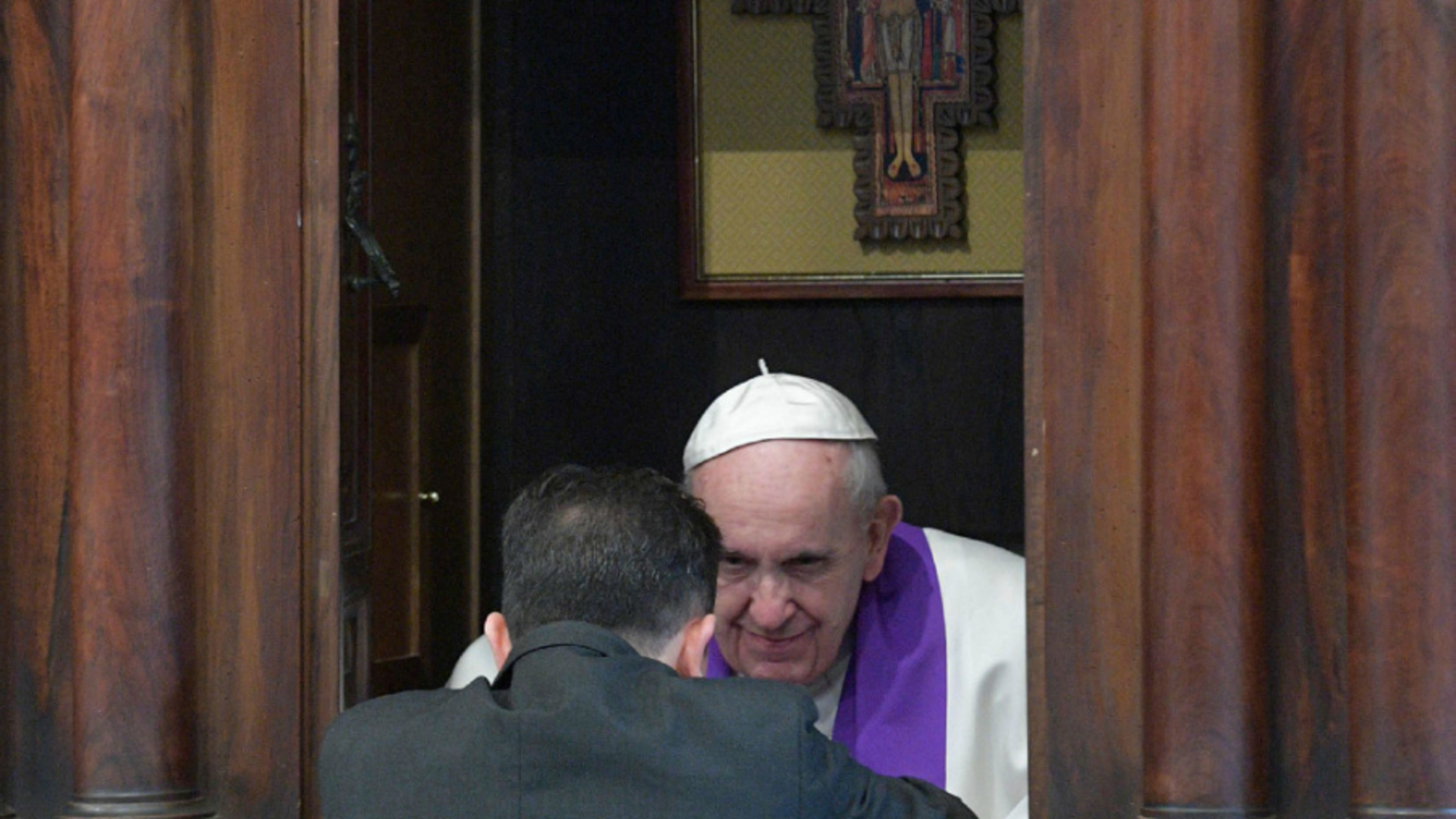 Pope Francis: Going to confession is 'abandoning oneself to Love'