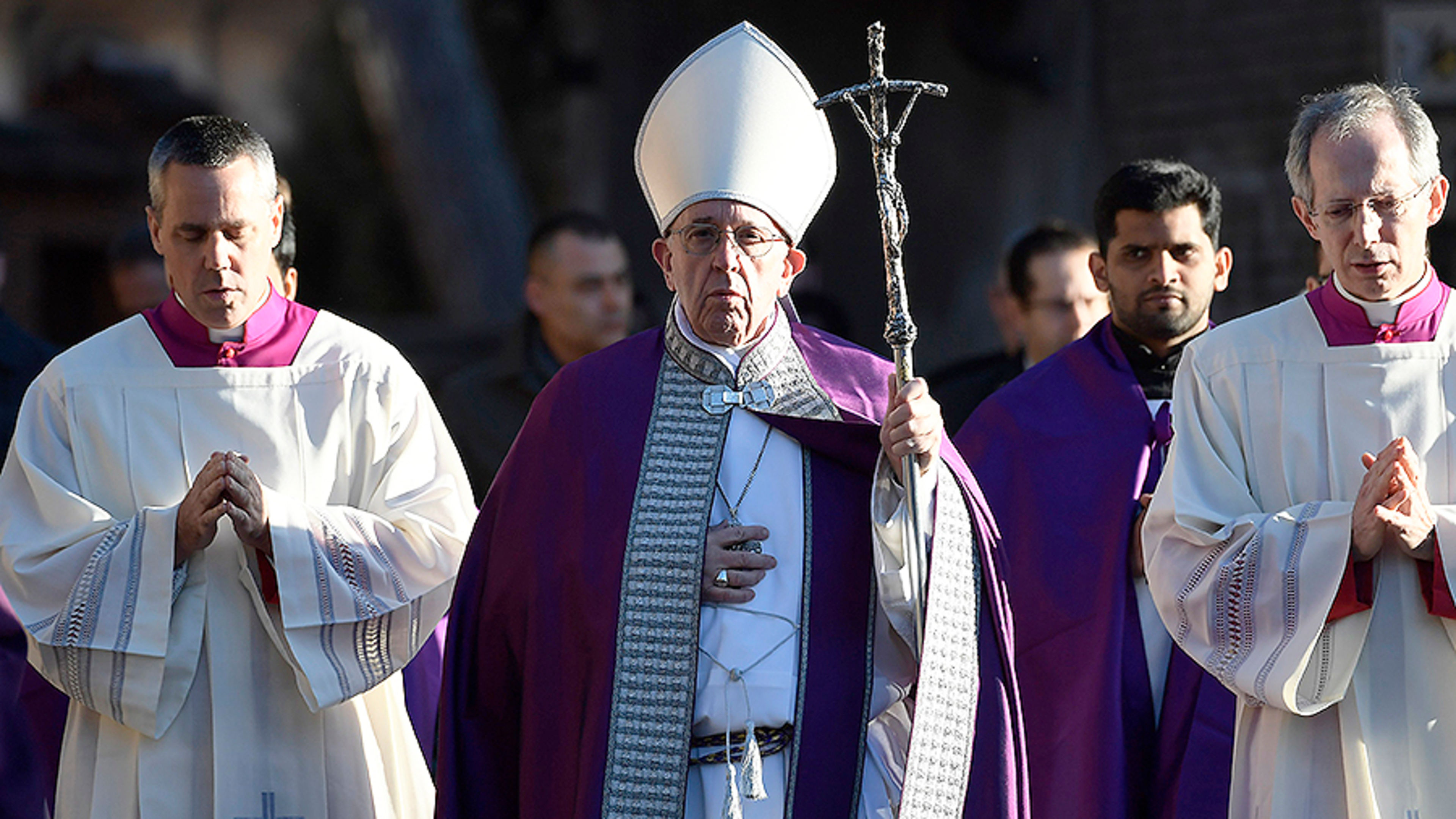 Pope Francis to preside at Ash Wednesday Mass and traditional ...