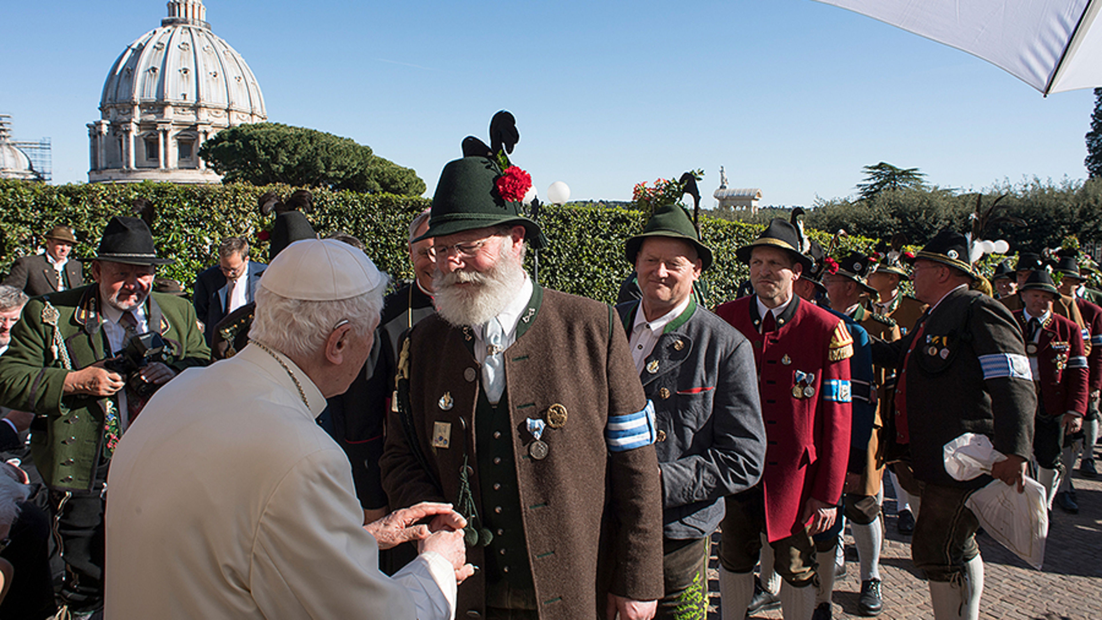 Benedict XVI creates foundation for Catholic journalism in Germany