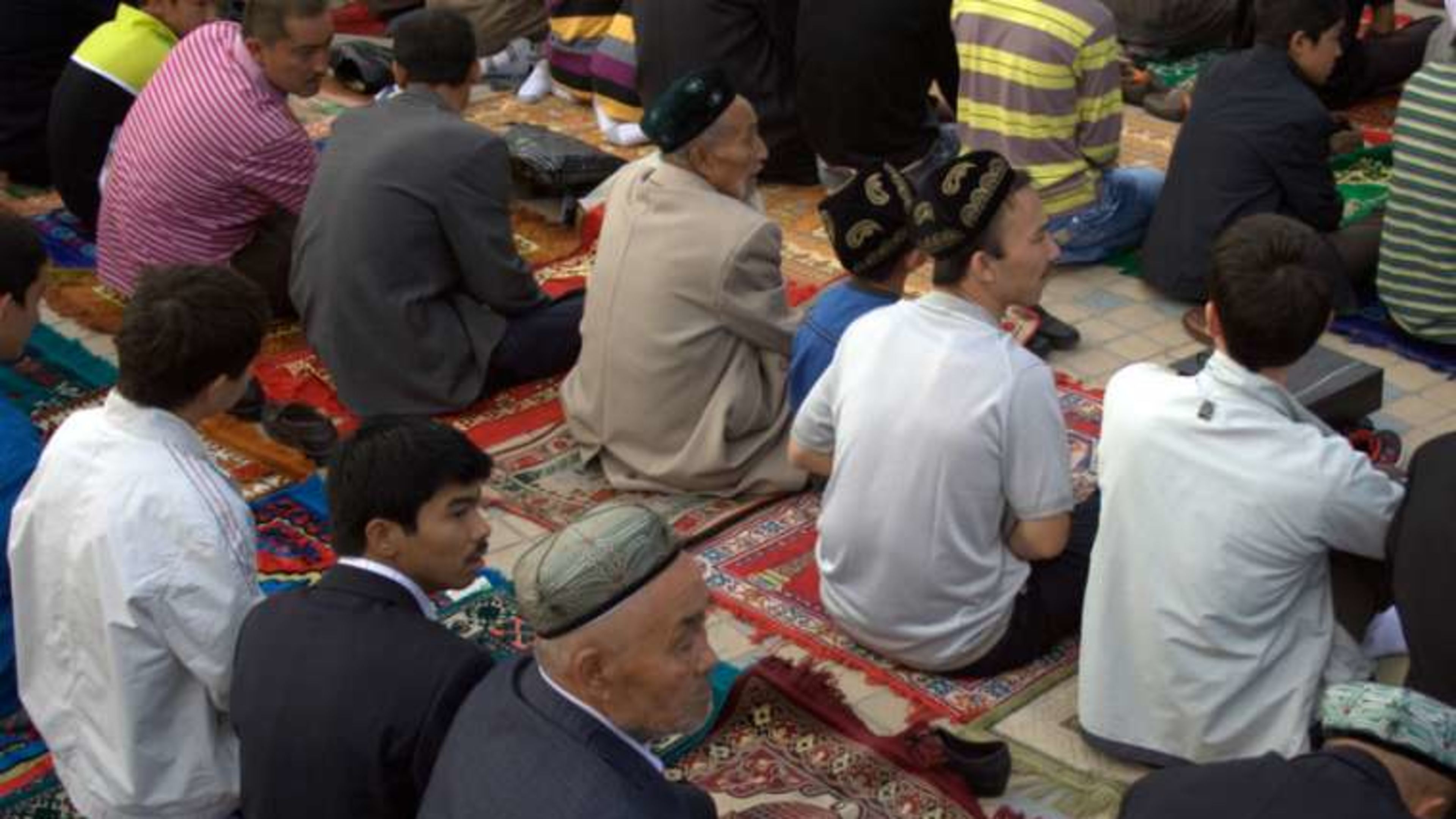 China defends detention of Muslims in Xinjiang
