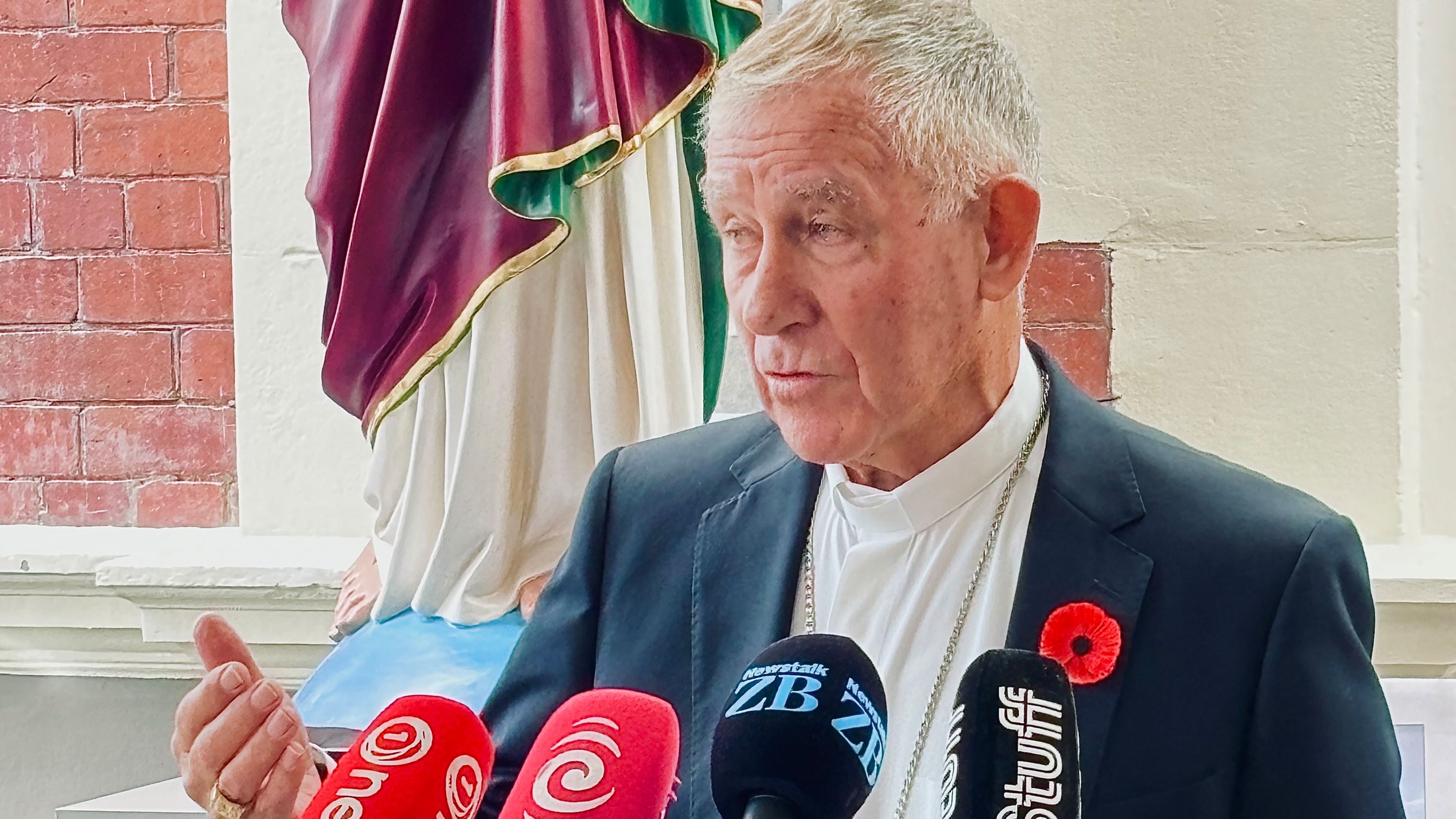 Cardinal Dew pays emotional tribute to Pope Francis, looks ahead to ...