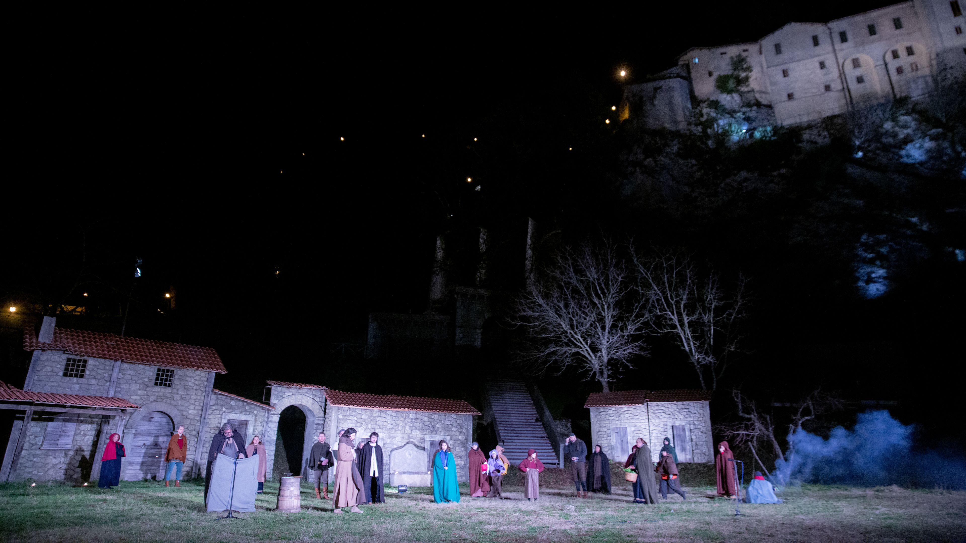 PHOTOS: Italian play recalls St. Francis’ Nativity in Greccio