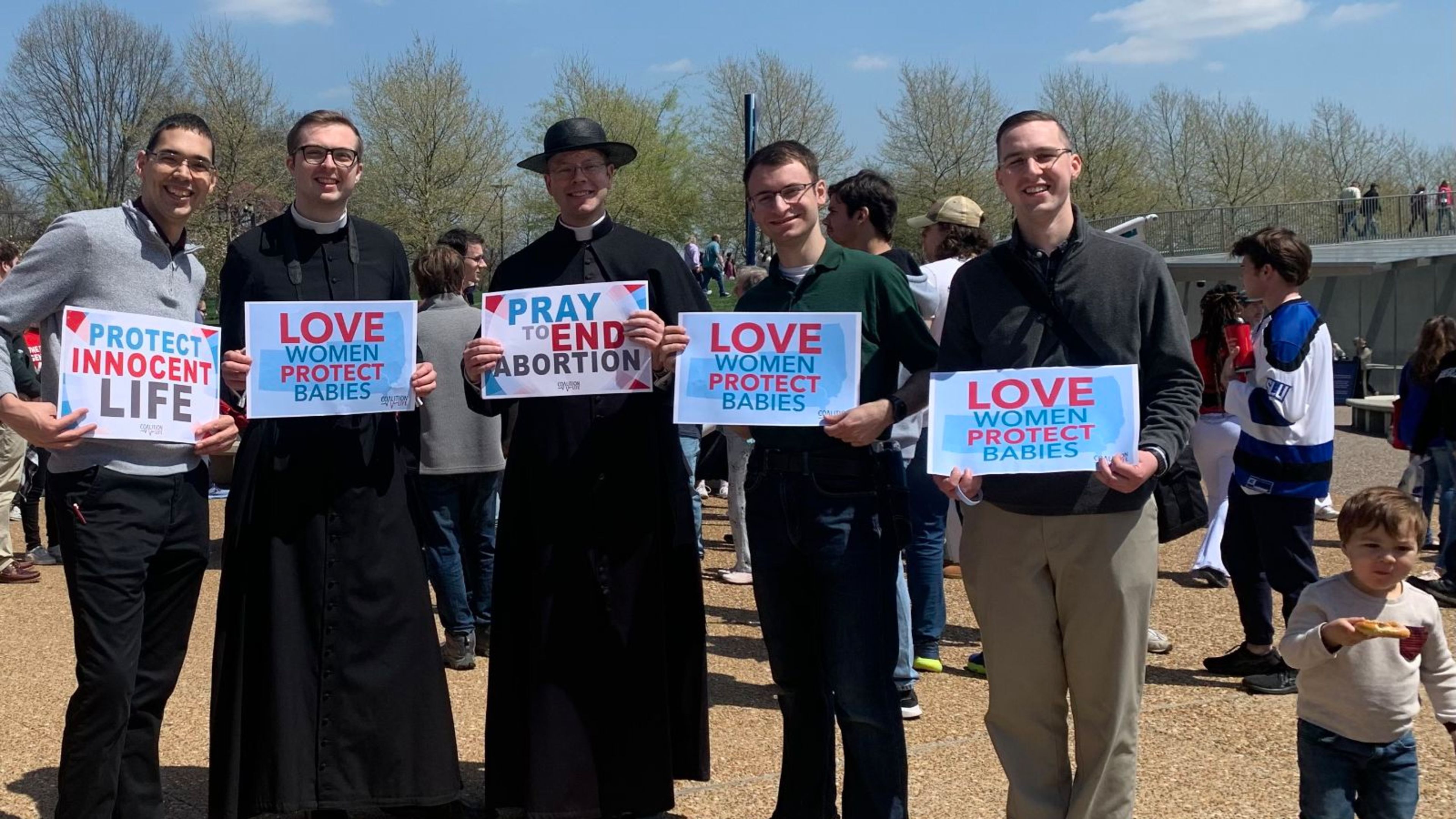 ‘March on the Arch’: Hundreds join St. Louis March for Life