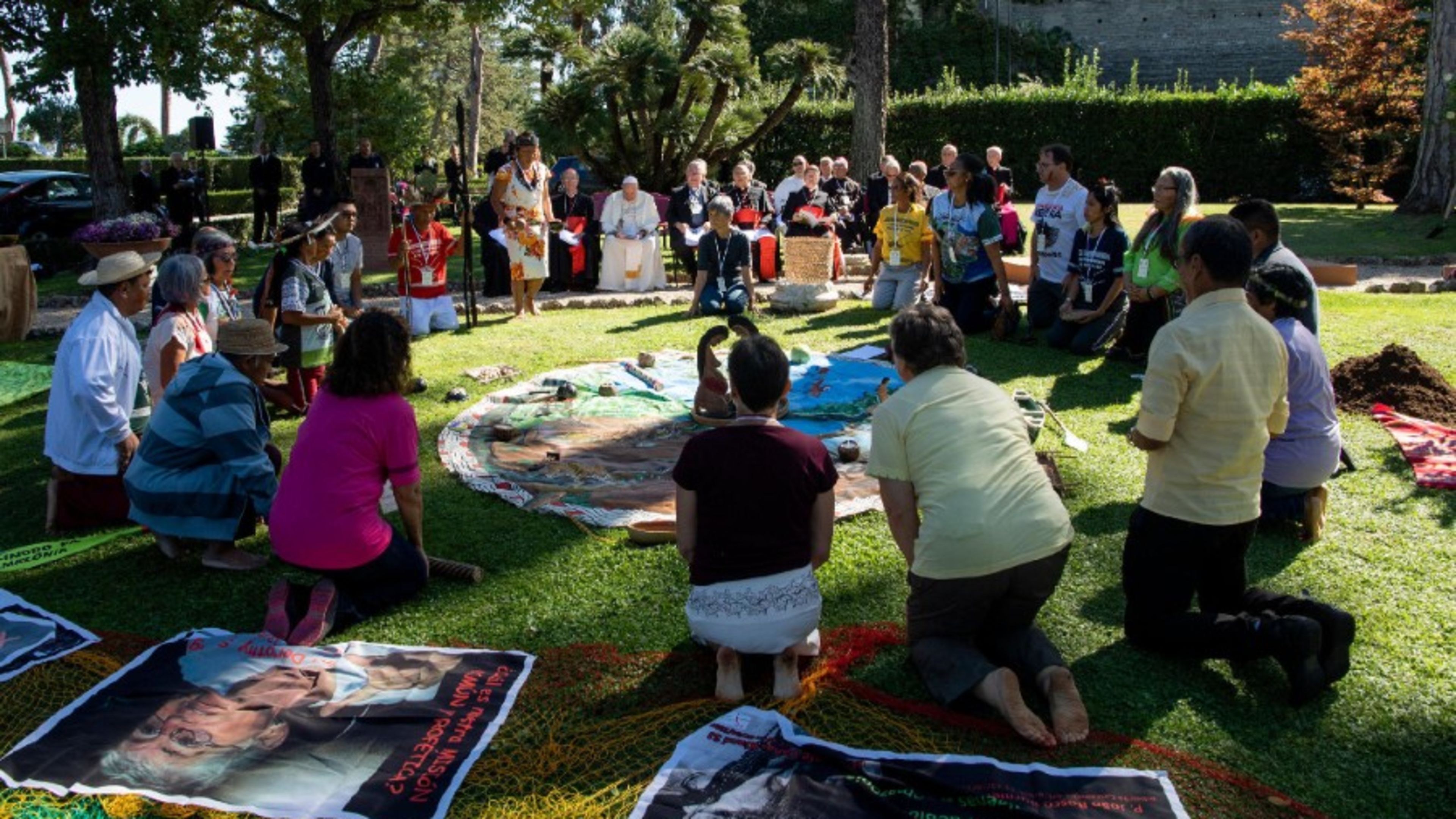 Amazon Synod: Ecological ritual performed in Vatican gardens for pope’s ...