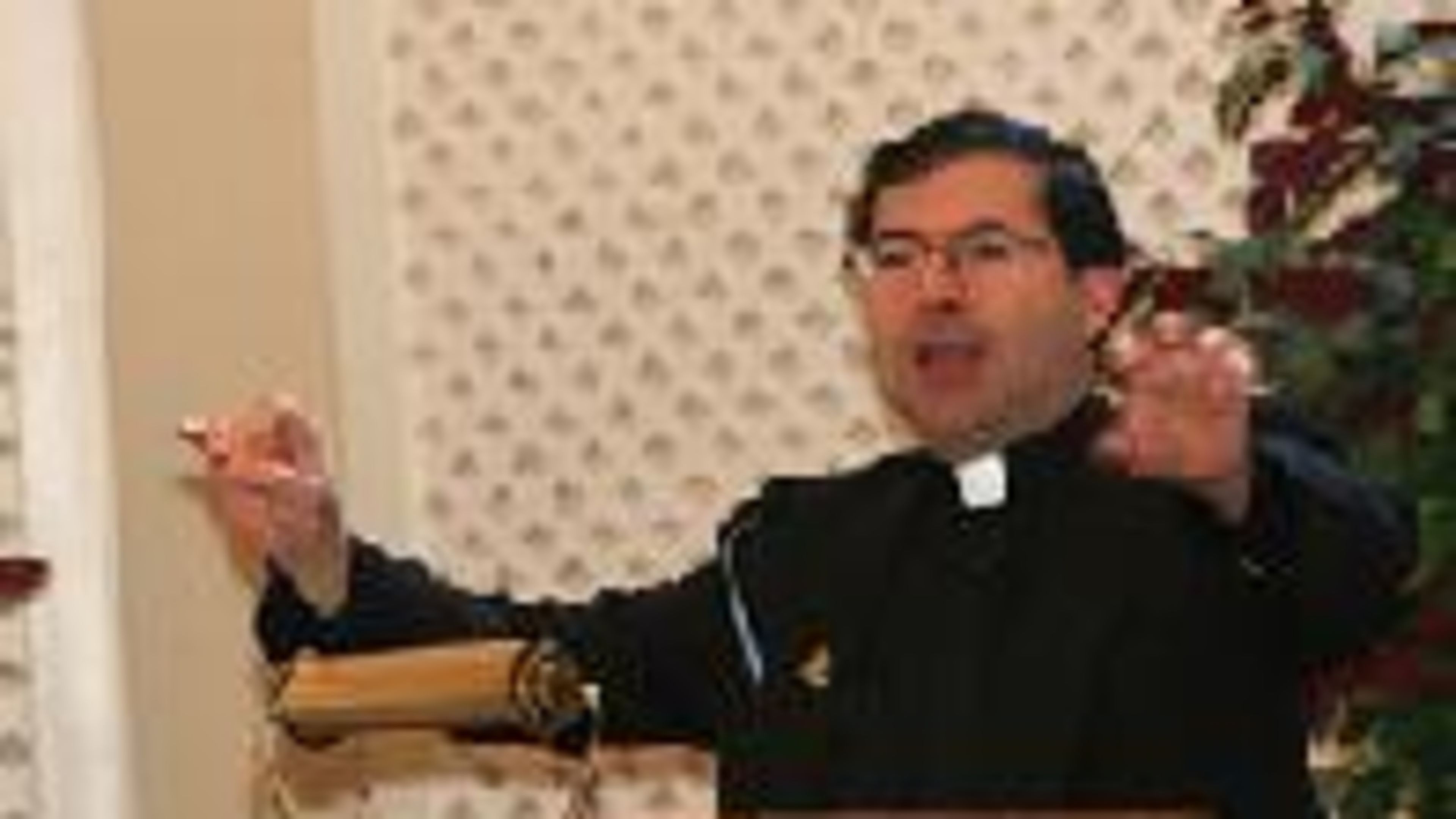Fr. Frank Pavone rebukes other Christian pastors