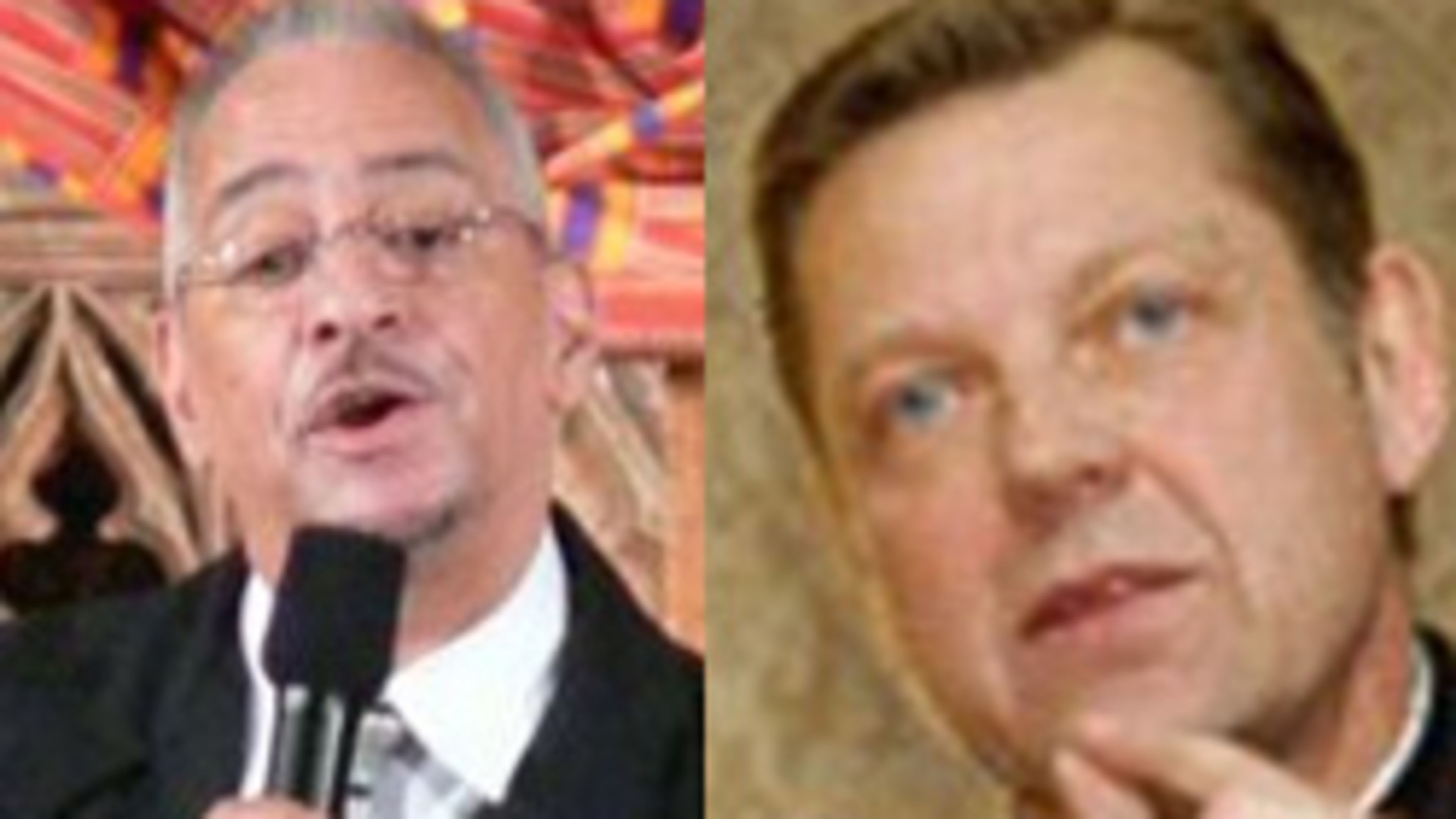 Rev. Jeremiah Wright delivers blessing at Chicago Catholic church