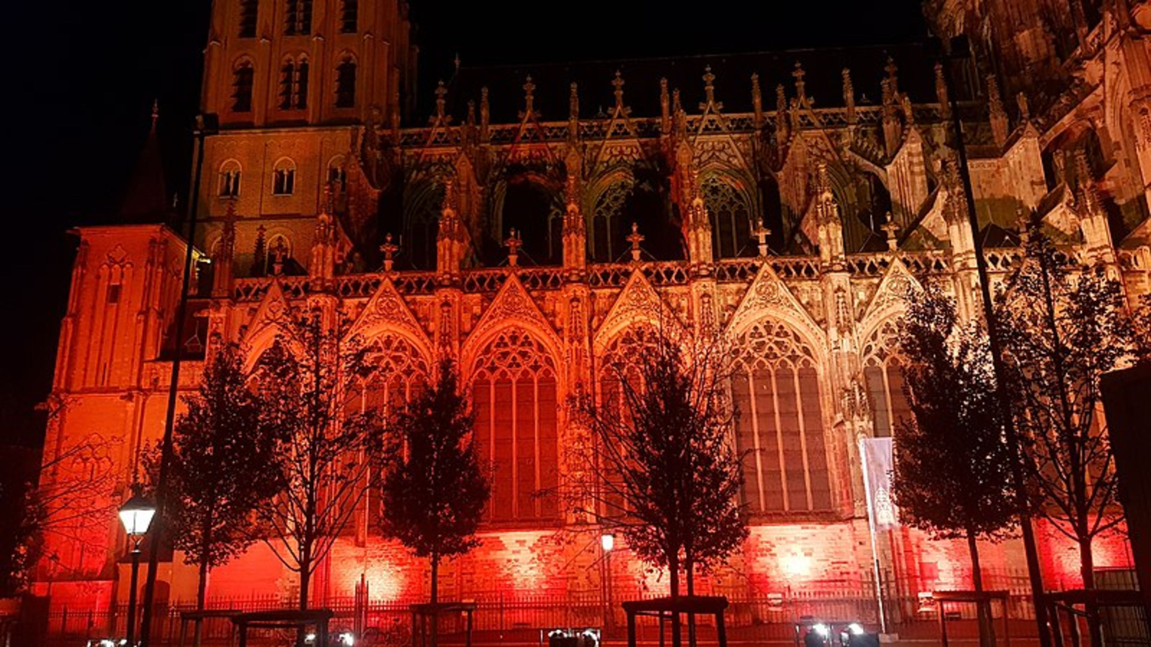 Churches around the world lit up red in honor of persecuted Christians