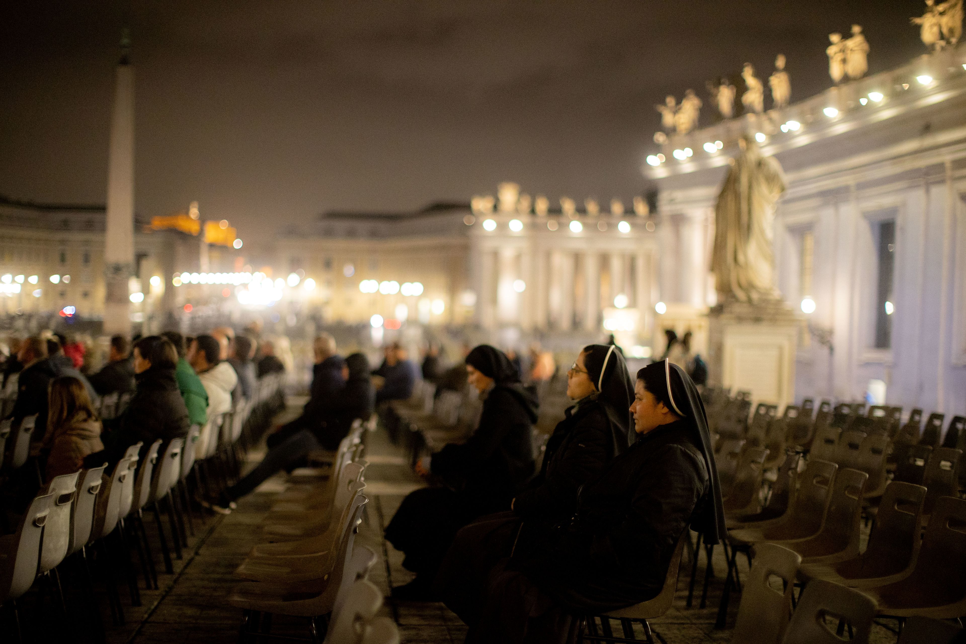 PHOTOS: Nighttime eucharistic adoration in St. Peter’s Square