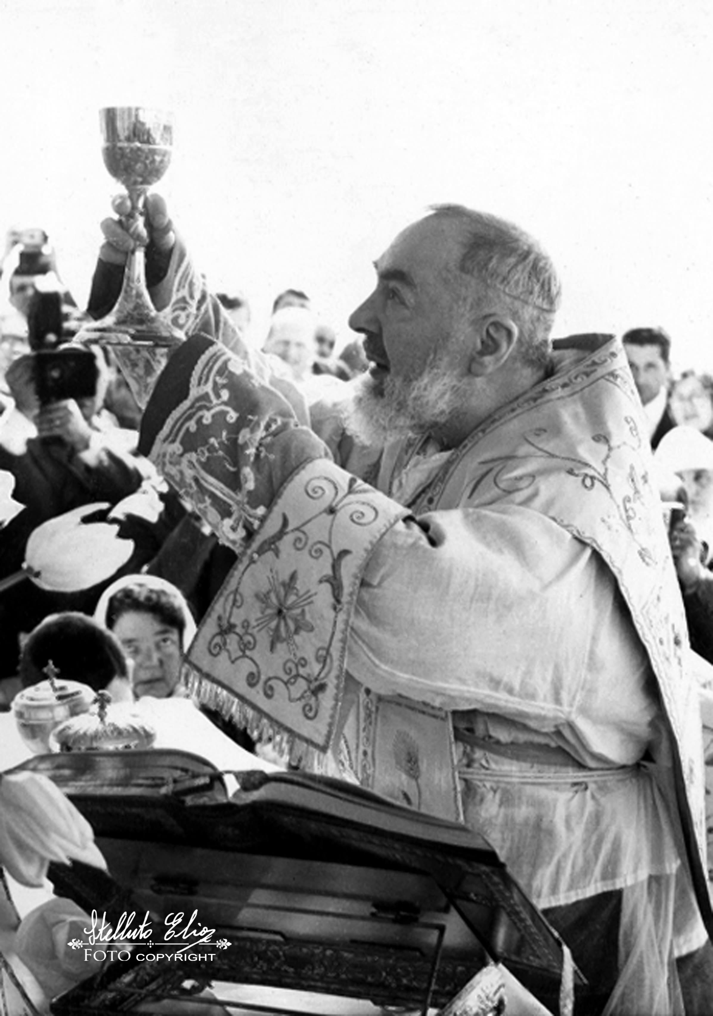 Foundation releases never-before-seen images of Padre Pio