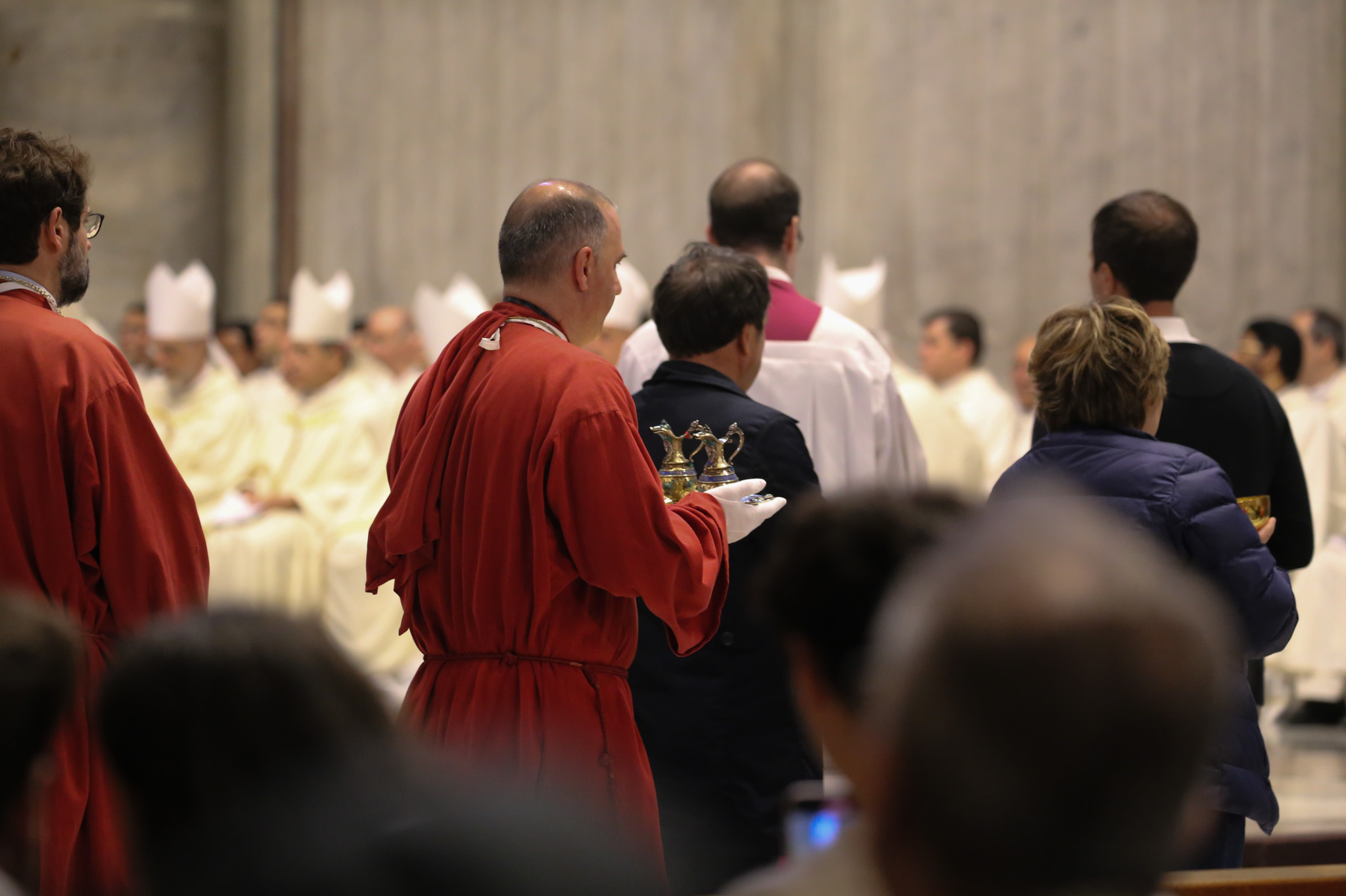Cardinal Mauro Gambetti: In world that ‘betrays’ for profit, Christians ...