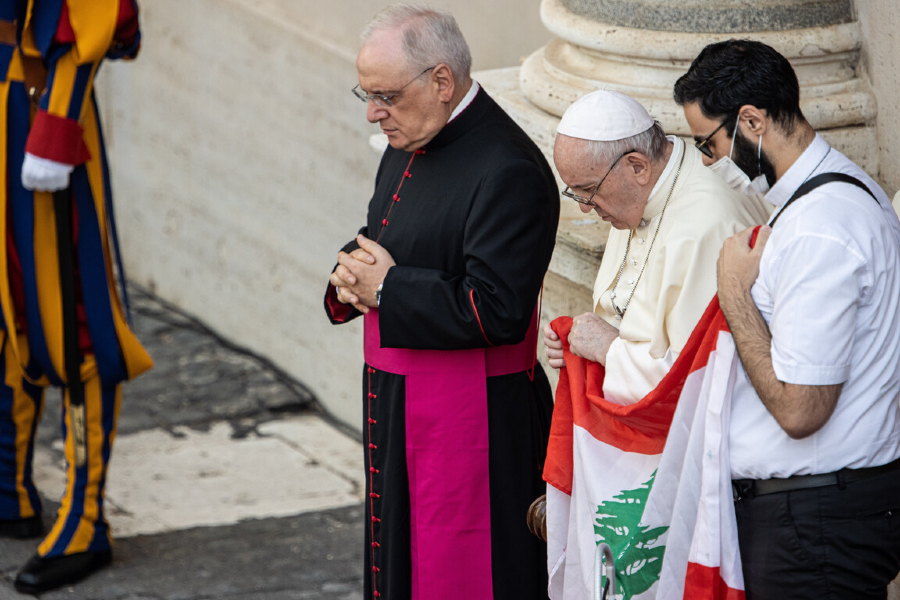Pope Francis pens Christmas letter to 'beloved people of Lebanon'