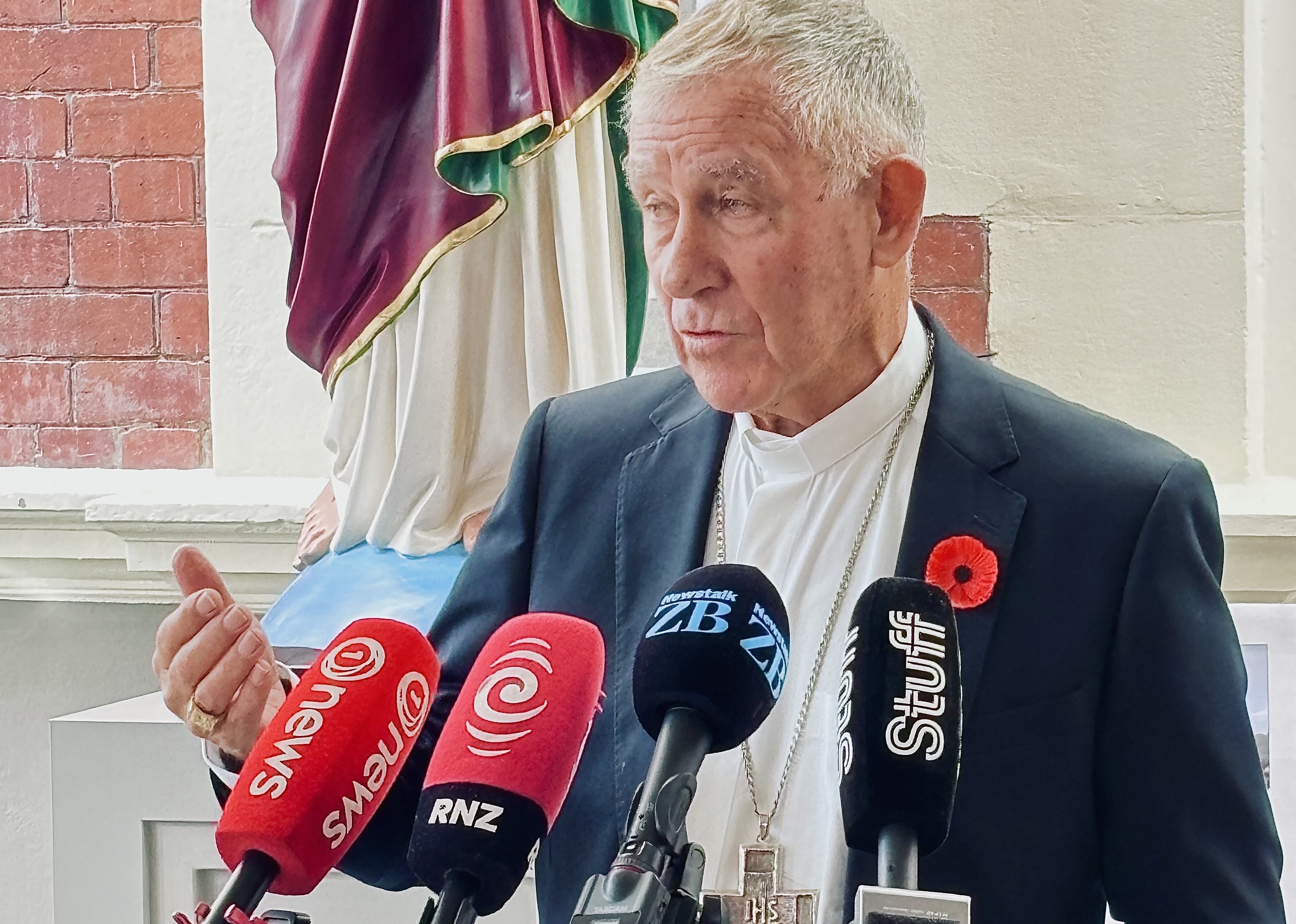 Cardinal Dew pays emotional tribute to Pope Francis, looks ahead to ...