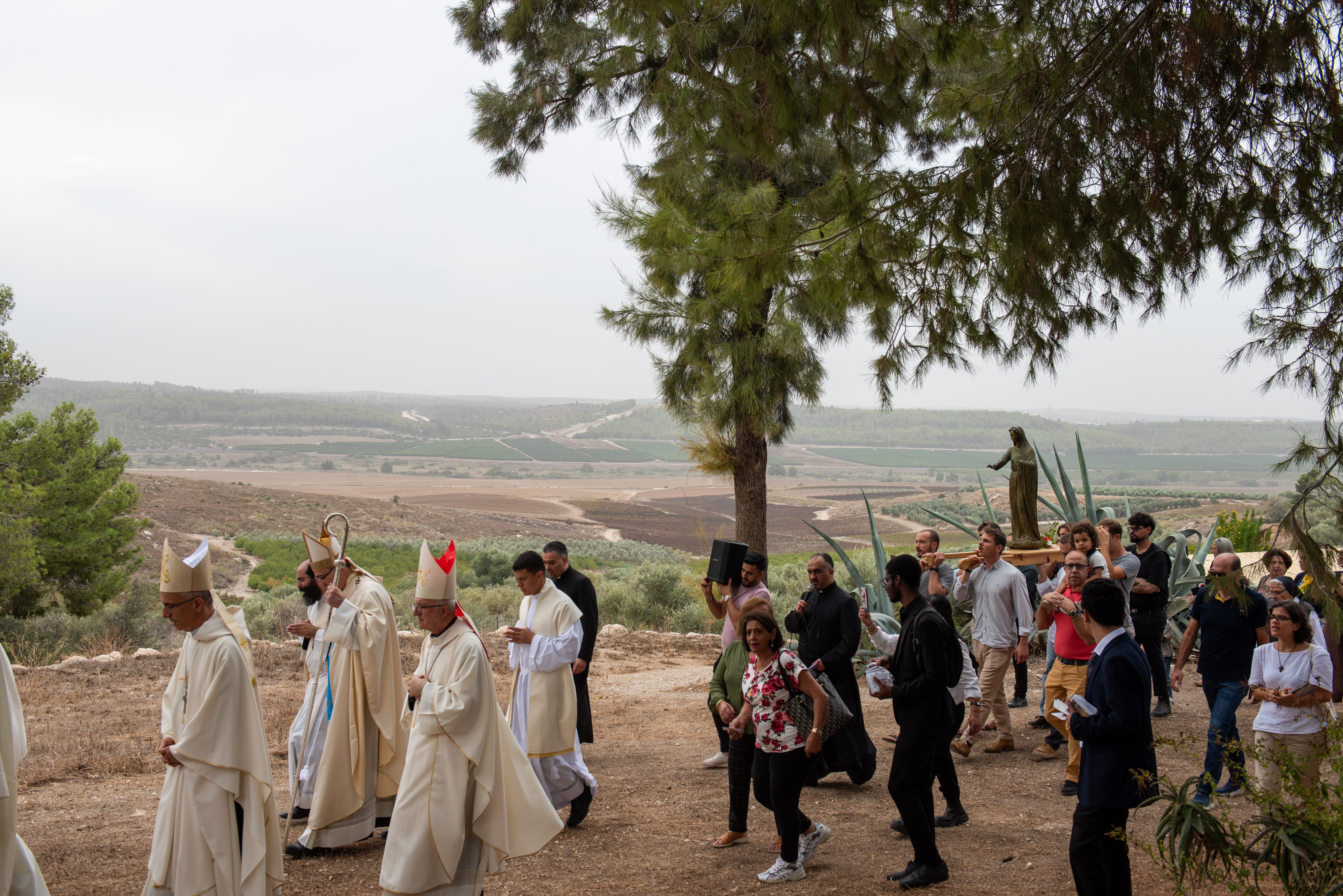 Latin patriarch of Jerusalem reconsecrates Holy Land to Our Lady, Queen ...