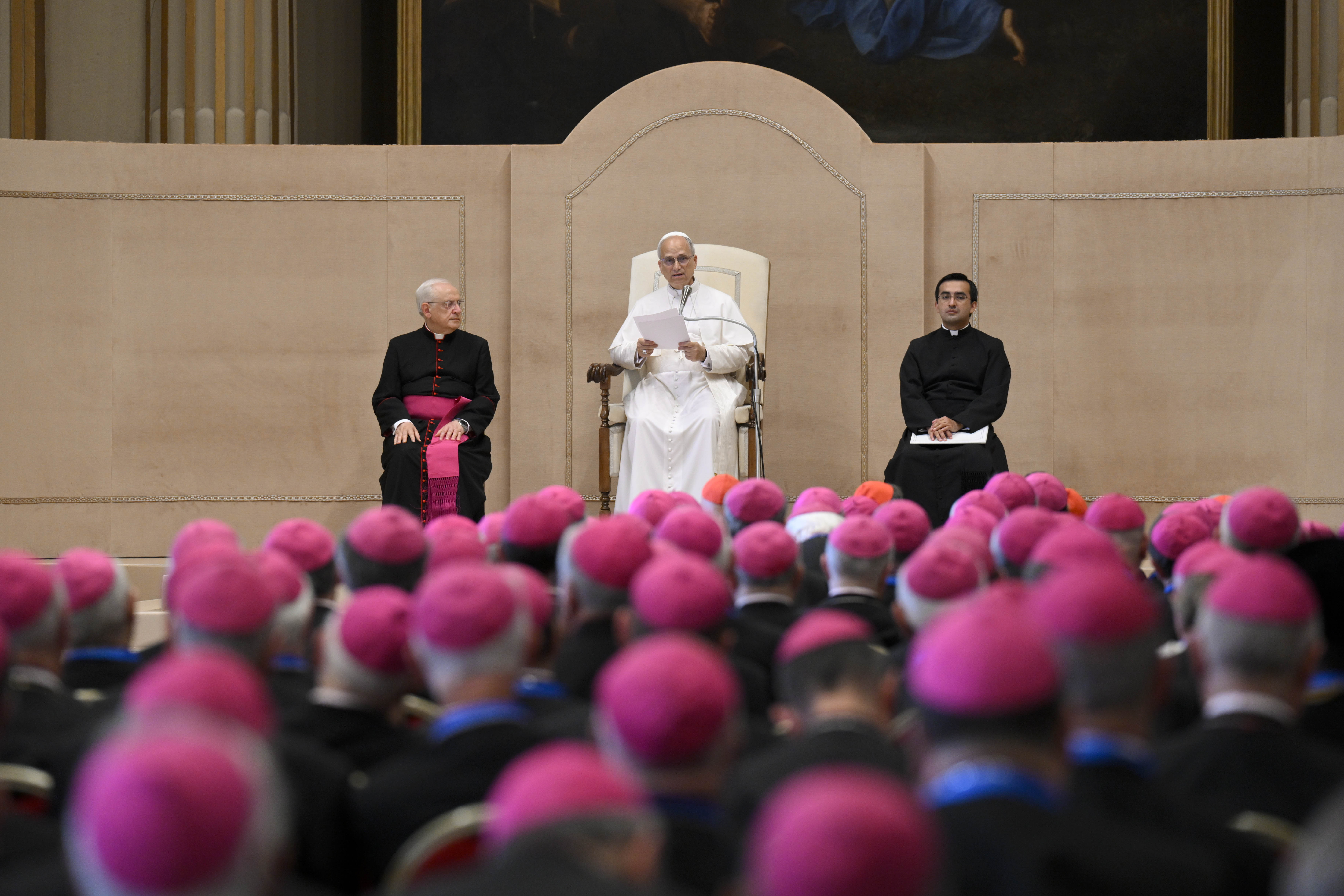 Leo XIV shares with Italy’s bishops ‘coordinates’ for a Church that ...