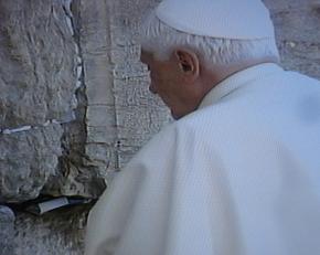 Pope brings hopes and sufferings to Western Wall