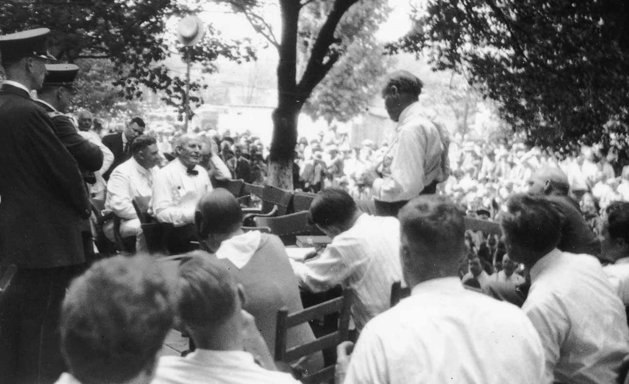 Catholics reflect on 100th anniversary of Scopes trial, 1920s evolution ...