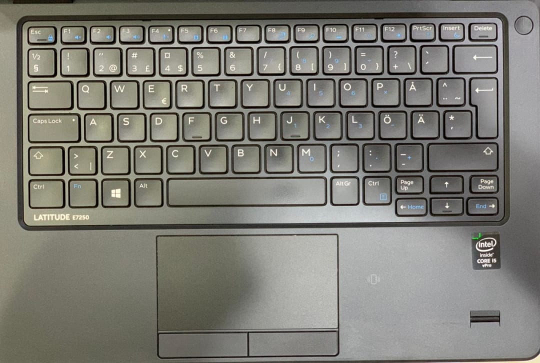 DELL LATITUDE 7250 i5-5300U, 4GB, 128GB, 12" | ExcelDisc