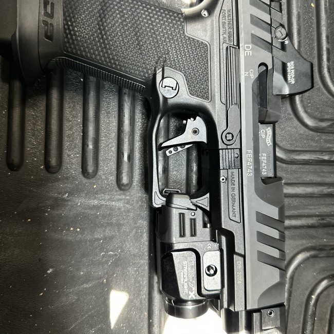 Expert review of Walther PDP Compact Pro SD 4.6" | ExpertVoice