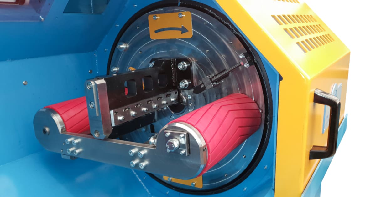 Second generation descaling sandpaper machine for advanced wire ...