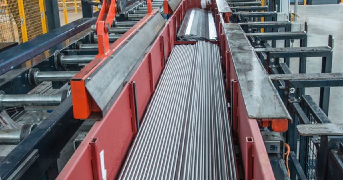 Automatic warehouse for bars storage | expometals